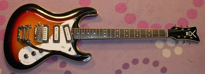 Italian Guitars – Drowning in Guitars!