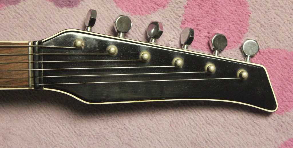 1960s Castelfidardo Italian Electric Guitar – Drowning in Guitars!