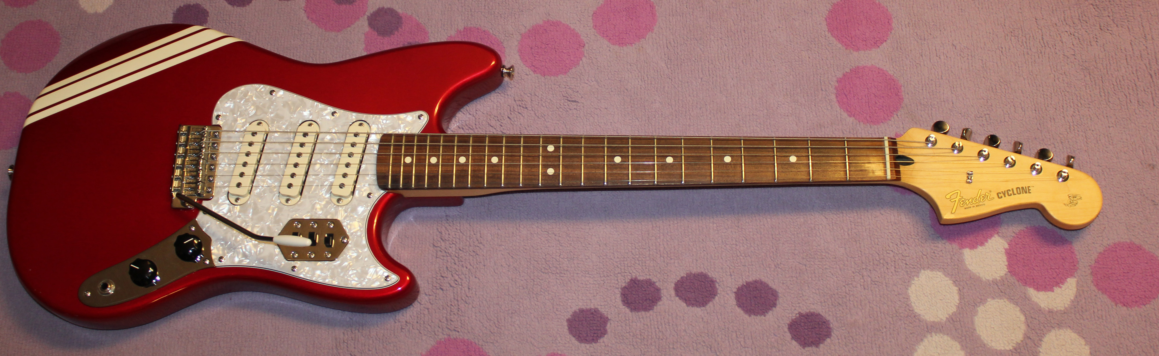 American Guitars – Drowning in Guitars!