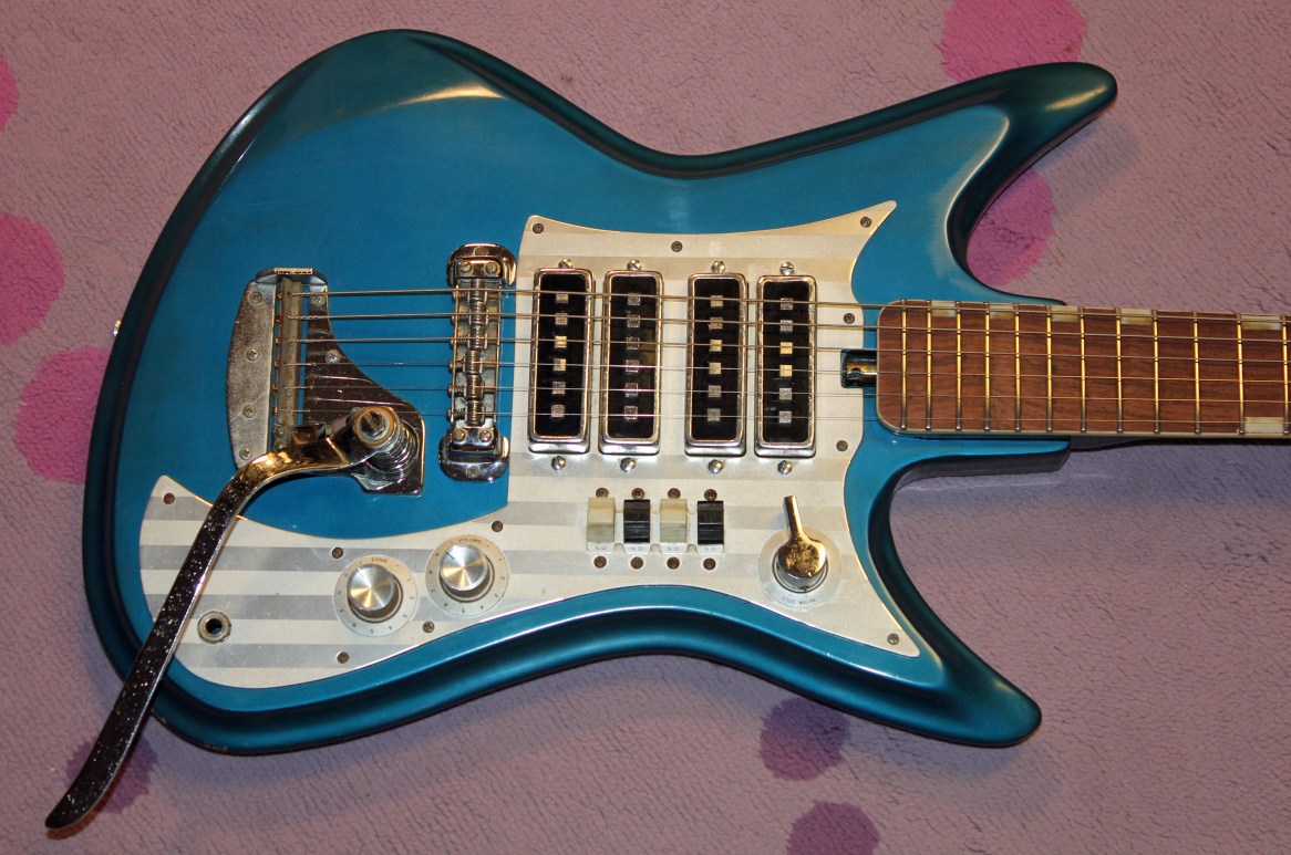 The Shark Fin!! – Late 1960s Teisco K4L (ET460) Japanese Guitar ...