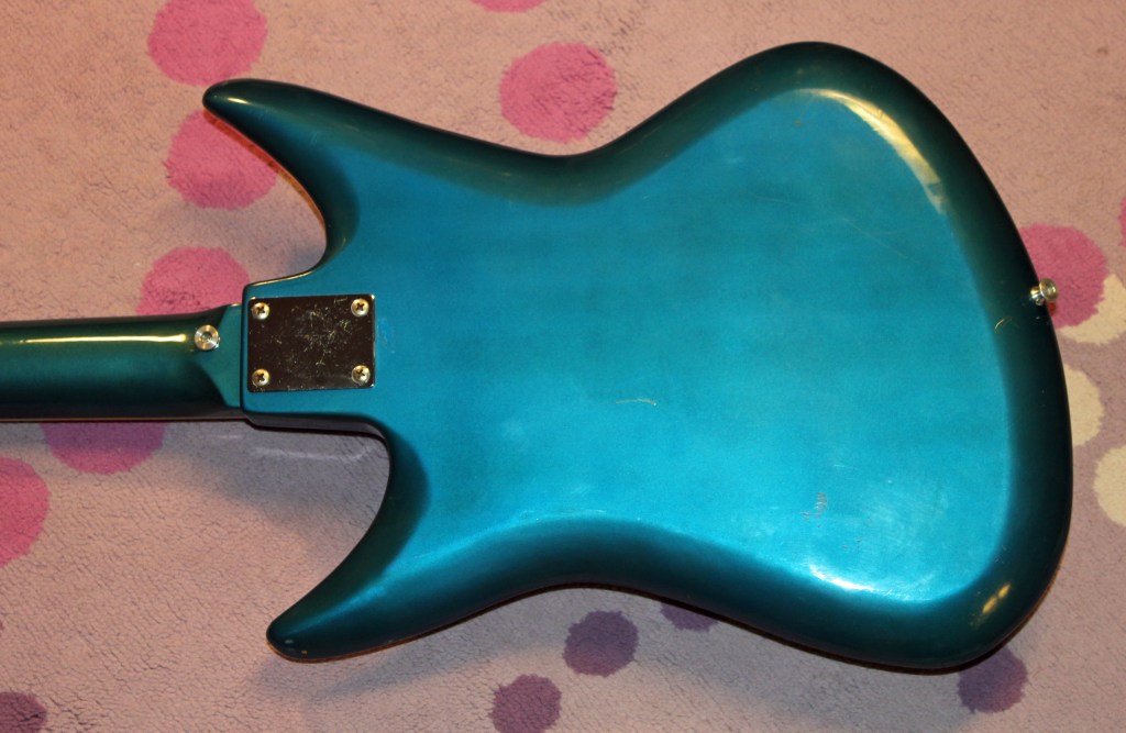 The Shark Fin!! – Late 1960s Teisco K4L (ET460) Japanese Guitar ...