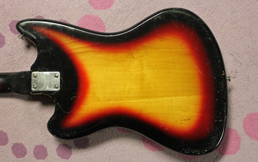 A Japanese Supro!?!? The Mystery Lexington Valco Guitar!! – Drowning in ...