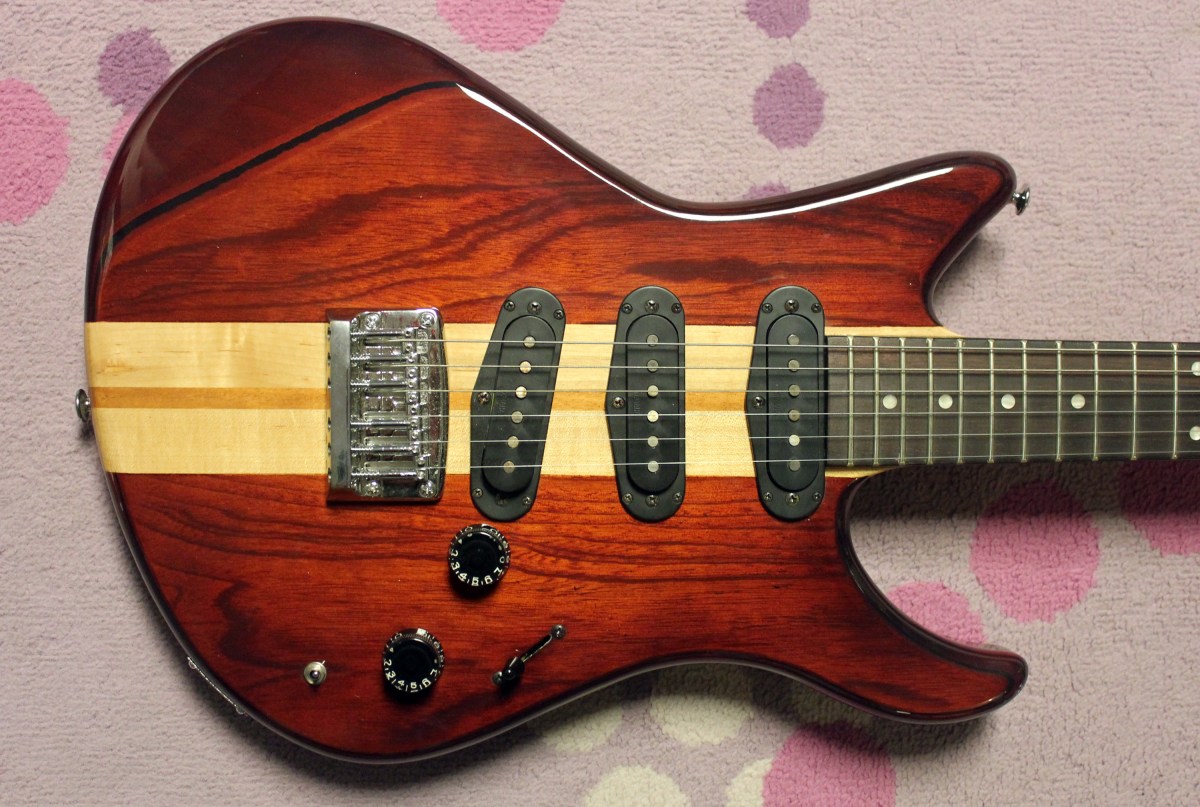 “High Performance!” – 1983 Yamaha SC600 Guitar – Drowning in Guitars!