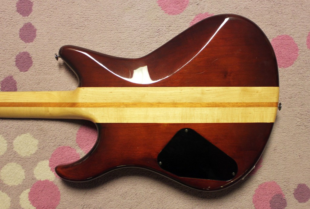 “High Performance!” – 1983 Yamaha SC600 Guitar – Drowning in Guitars!